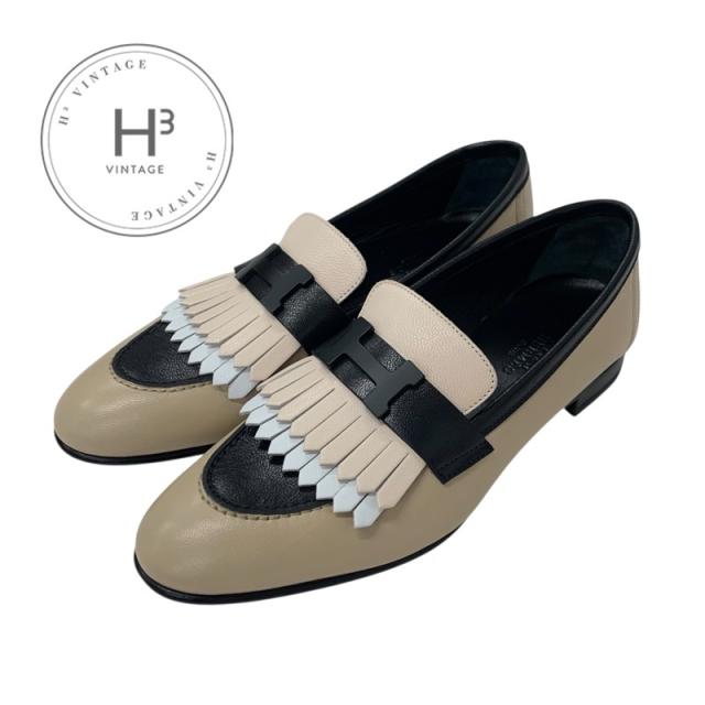 エルメス HERMES ロワイヤル ローファー 革靴 靴 シューズ レザー ベージュ ブラック ホワイト H金具 コンスタンス フリンジ モカシン