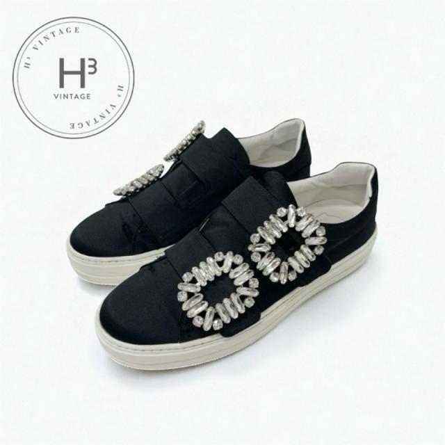 ロジェヴィヴィエ Roger Vivier スニーカー 靴 シューズ サテン ブラック 黒 ビジュー ストラスバックル