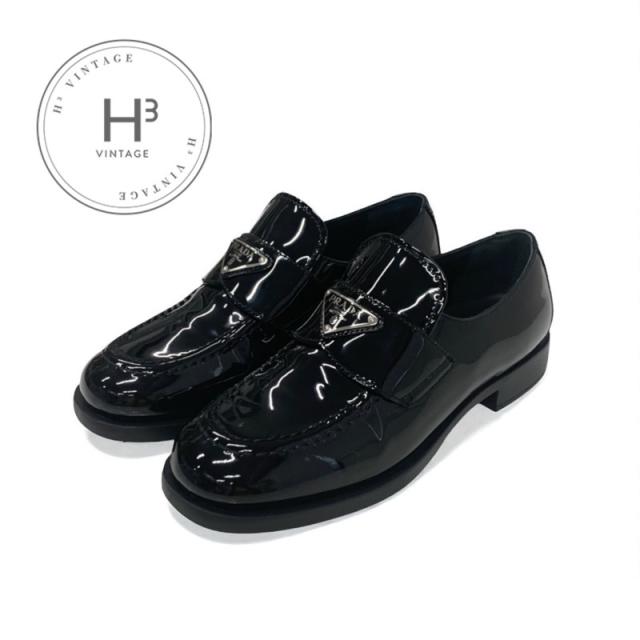 プラダ PRADA ローファー 革靴 靴 シューズ パテント ブラック シルバー トライアングルロゴ