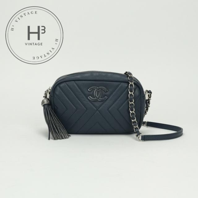 シャネル CHANEL シェブロン Vステッチ バッグ ショルダーバッグ カーフスキン ネイビー Navy 紺 シルバー金具