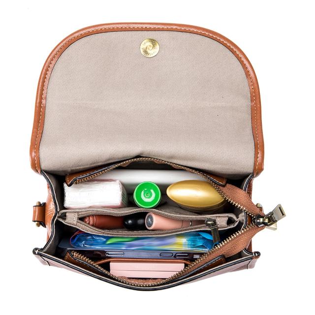 ショルダーバッグ コンパクト 飾りなし バックルベルト ショルダーバッグ [4タイプ]」 バッグ・雑貨がお得なです