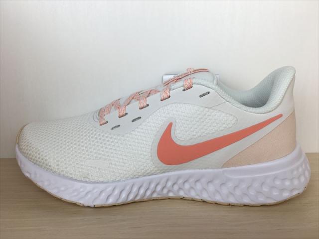 NIKE(ナイキ) BQ3207-109(1243) REVOLUTION 5 (レボリューション5) スニーカー