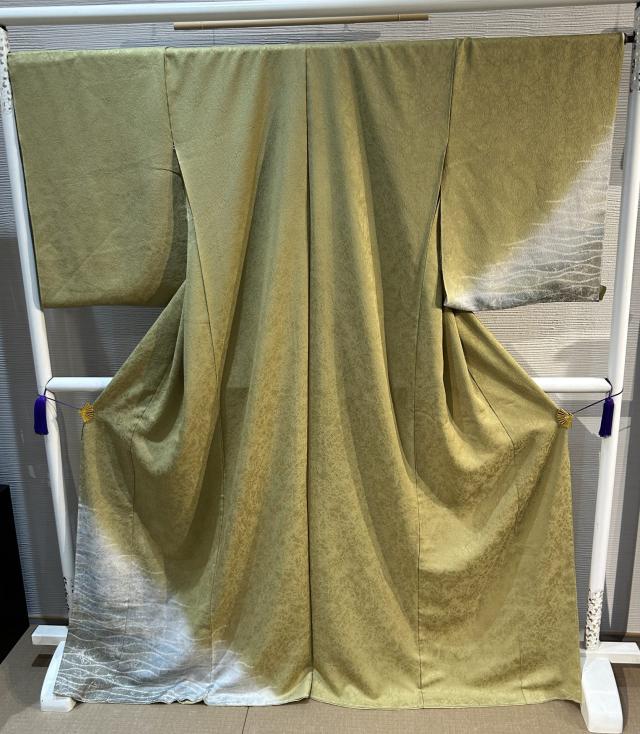 【附下訪問着】抹茶色すそ波柄ぼかし