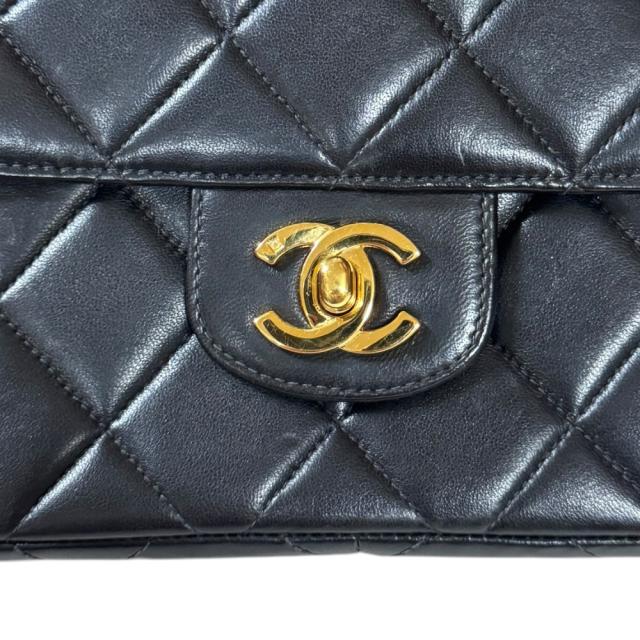 シャネル マトラッセ ショルダーバッグ ラムスキン ブラック