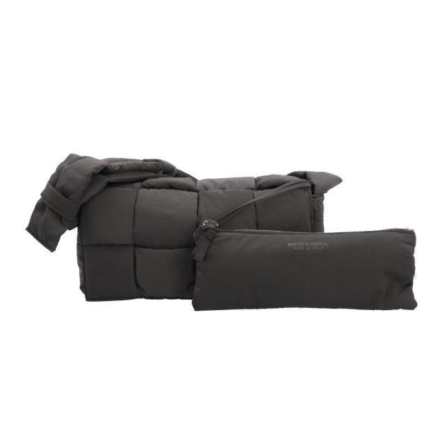 ボッテガヴェネタ パデットテックカセット ミディアム イントレチャート ショルダーバッグ ナイロン 628951 グレー ユニセックス BOTTEGAVENETA  中古 R&Kリサイクルキング