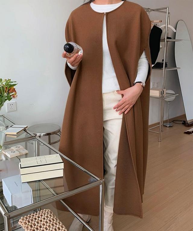 新作 ノーカラースリーブレスメルトンタッチロングケープコート