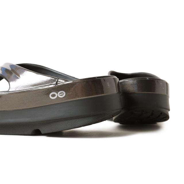 OOFOS ウーフォス ウーメガ リュクス サンダル OOmega Luxe