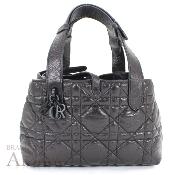 【新品】クリスチャンディオール トゥジュール バッグ スモール ハンドバッグ カナージュ 黒 ブラック カーフスキン レザー 本革 レディース ChristianDior M2822SNIO_M900 便利 ブランド 定番 人気 プレゼント ギフト