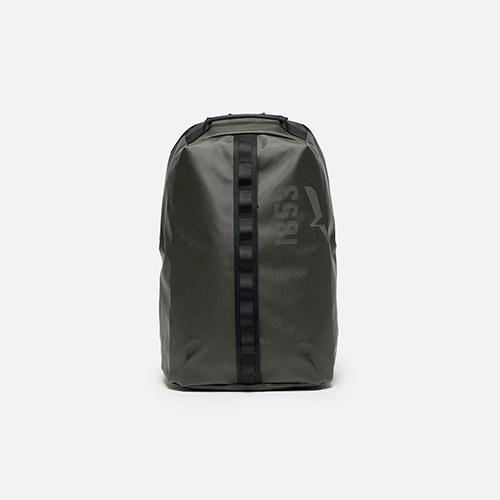 エーグル AIGLE ユーティリティ バックパック ユニセックス アウトドア ZNHBH42-002