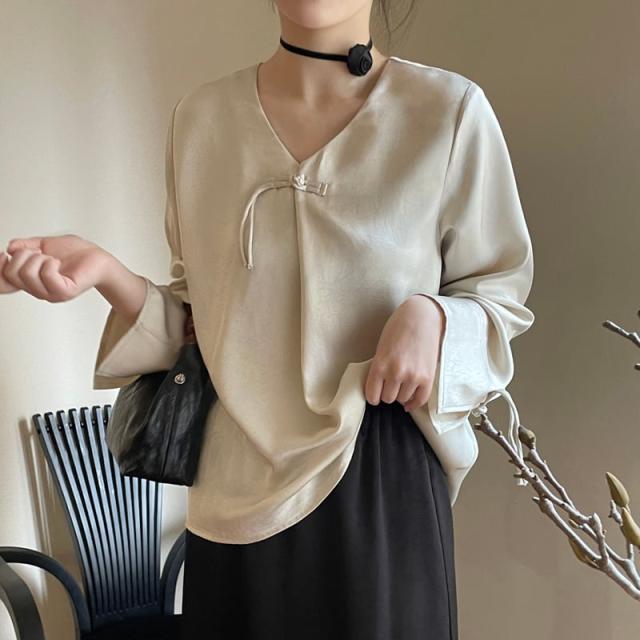 レディースレース長袖ブラウス 春秋冬 オフィスフォーマル無地 韓国ファッション 大人可愛い 白 ベージュ ブラック 20代 30代