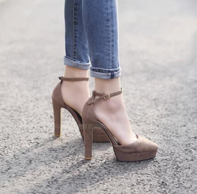 サンダル ヒールサンダル 太ヒール l アンクルストラップ 美脚 脚長 スウェード かわいい 大人可愛い きれいめ シンプル カジュアル 大人 上品