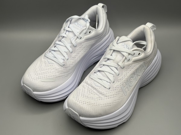 訳あり品 HOKA ホカ ランニングシューズ ボンダイ 8 23.0cm US6.0 ホワイト×ホワイト レディース (ho020)