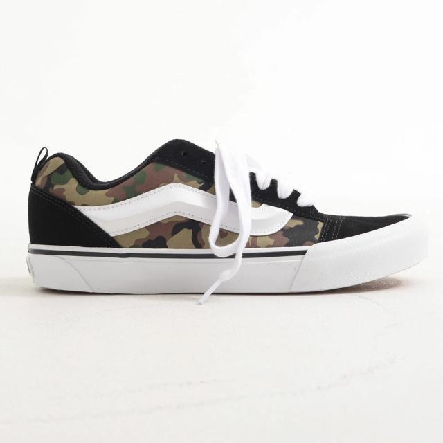 VANS ヴァンズ バンズ スニーカー メンズ ブランド VN000D22YJ7 国内正規品 靴 シューズ Knu Skool ニュースクール カモフラージュ 迷彩柄 ローカット レースアップ レザー ブラック 黒 26.0cm 26.5cm 27.0cm 27.5cm 28.0cm ストリート スケーター 国内正規品 [VN000D22YJ7]