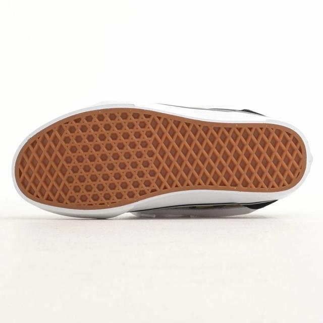 VANS ヴァンズ バンズ スニーカー メンズ ブランド VN000D22YJ7 国内正規品 靴 シューズ Knu Skool ニュースクール カモフラージュ 迷彩柄 ローカット レースアップ レザー ブラック 黒 26.0cm 26.5cm 27.0cm 27.5cm 28.0cm ストリート スケーター 国内正規品 [VN000D22YJ7]