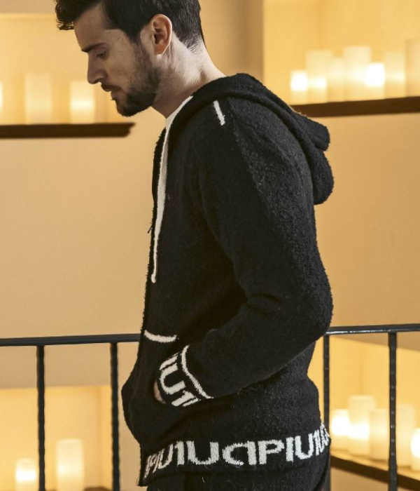 1PIU1UGUALE3 RELAX ウノピゥウノウグァーレトレ リラックス ニット