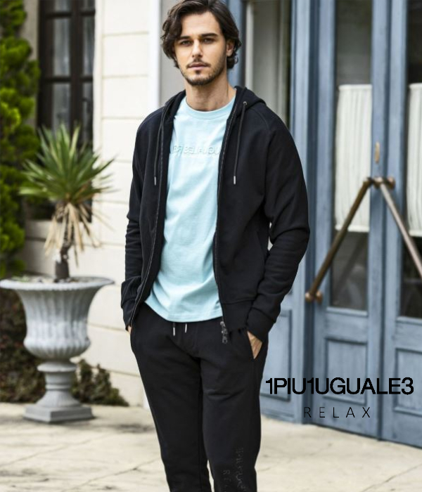 1PIU1UGUALE3 RELAX ウノピゥウノウグァーレトレ リラックス セットアップ メンズ ラインストーンロゴ スウェット 男性 上下セット ジャージ ルームウェア