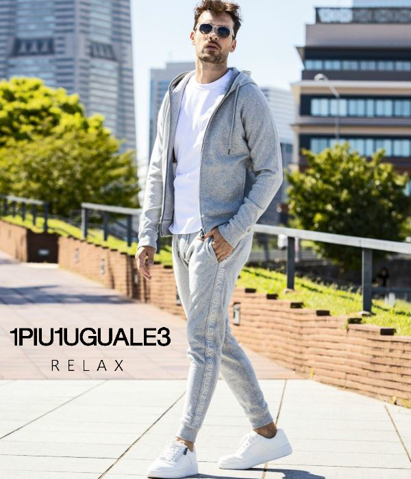 1PIU1UGUALE3 RELAX ウノピゥウノウグァーレトレ リラックス セットアップ メンズ テープロゴ スウェット 男性 上下セット ジャージ ルームウェア