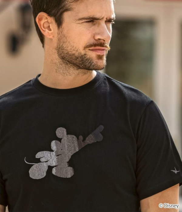 1PIU1UGUALE3 RELAX ウノピゥウノウグァーレトレ リラックス 【ミッキーマウス】グラデーション刺繍Tシャツ メンズ 半袖 カットソー カジュアル