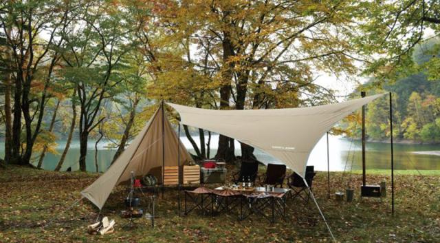 ユニフレーム UNIFLAME アウトドア REVOフラップII TC/TAN 幕体のみ タープ別売 キャンプ BBQ バーベキュー 日よけ 雨よけ 遮光 オープンタープ テント 風当たり  682098