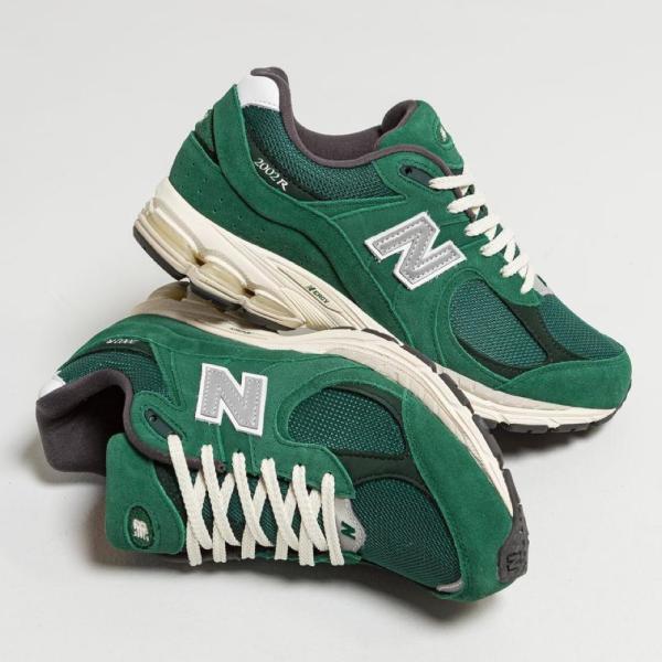 2022年春夏新作♪ New Balance【ニューバランス】 M2002RHB レディース＆メンズ スニーカー グリーン