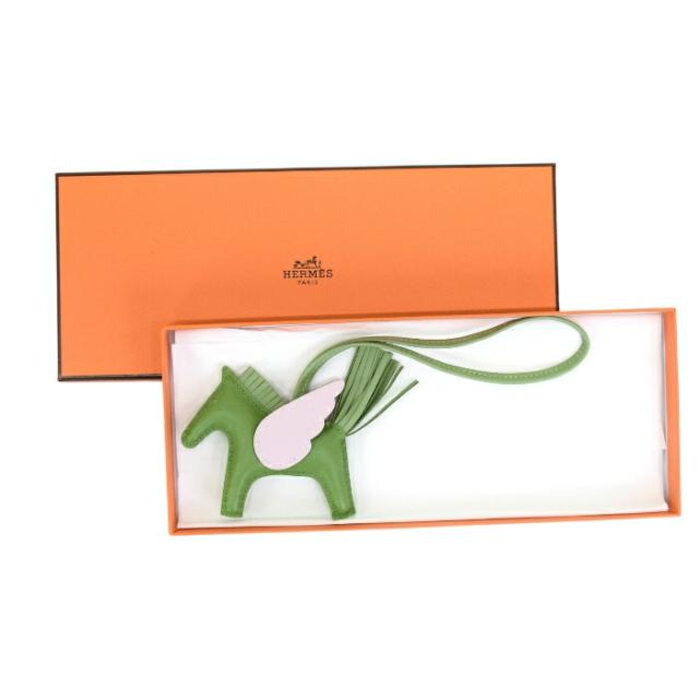 【Sランク】 エルメス HERMES ペガサス PM アニョーミロ (ラムスキン) レザー B刻印 (2023年) ロデオチャーム バッグアクセサリー レディース ヴェールユッカ (グリーン) / モーヴペール (ピンク) / ヴェールクリケット (ライトグリーン) 正規品 新品同様 中古 mbp26007