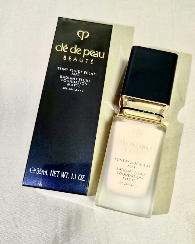 【国内正規品】資生堂 SHISEIDO クレ・ド・ポー ボーテ タンフリュイドエクラ マットオークル00 / 35ml  / SPF20 / PA+++ /