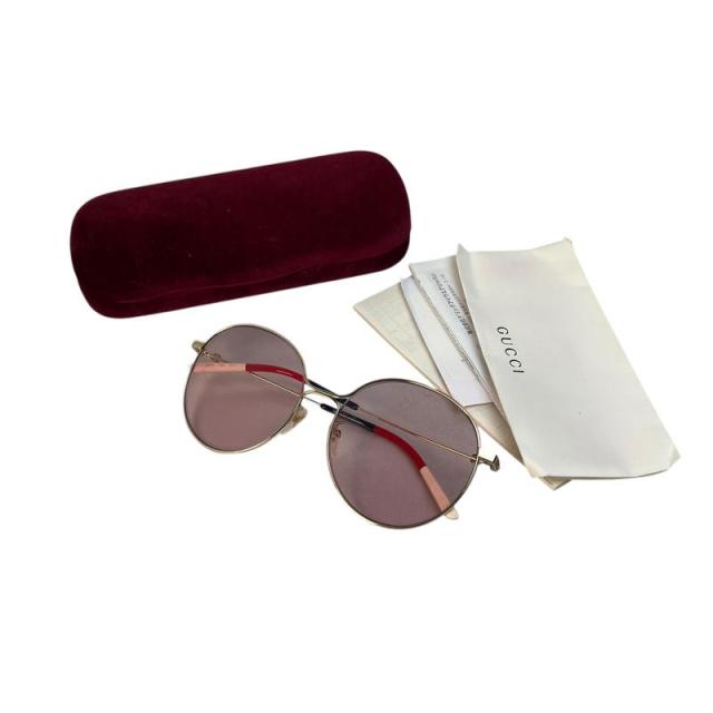 GUCCI グッチ  サングラス レッド 【中古】 レディース