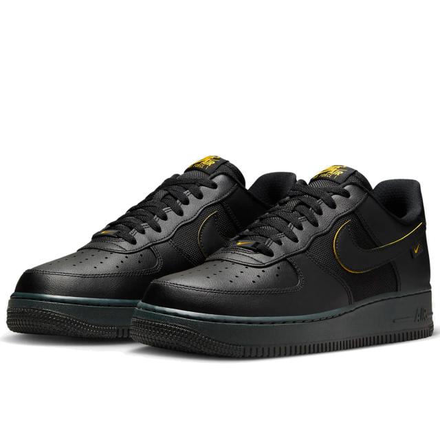 [ナイキ] エア フォース 1 '07 [AIR FORCE 1 '07] ブラック/ダークスモークグレー/ユニバーシティゴールド FZ4617-001 日本国内正規品