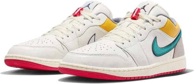 [ナイキ] エア ジョーダン 1 ロー プレミアム [AIR JORDAN 1 LOW PRM] セイル/カシミア/カレッジグレー/ブレイブブルー HV4511-133