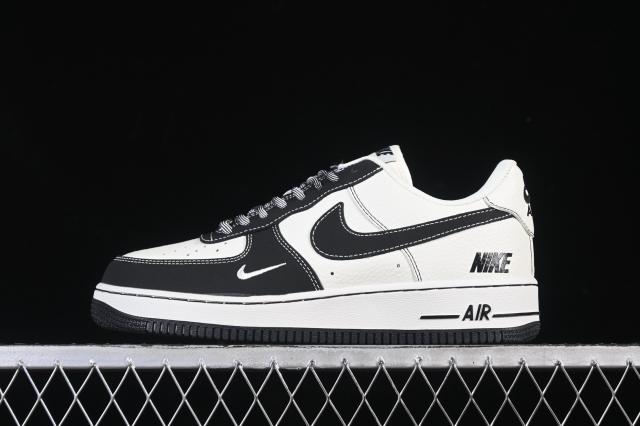 Nike Air Force 1 07 Low ブラック×ホワイト ローカット スニーカー (NH0601-574)