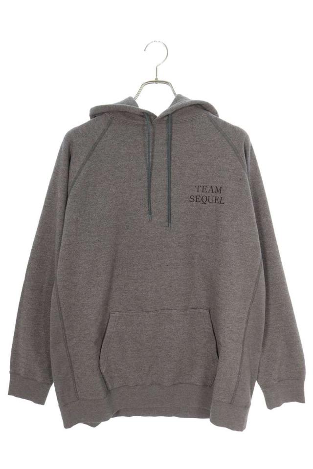 シークエル サイズ:XL  23AW  SQ-23AW-HD-01 ロゴプリントパーカー 中古 BS99