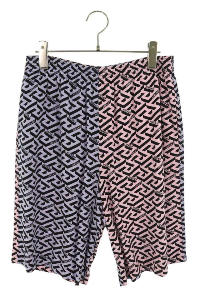 ヴェルサーチェ サイズ:46  10024761A02838 総柄ハーフパンツ 中古 BS99