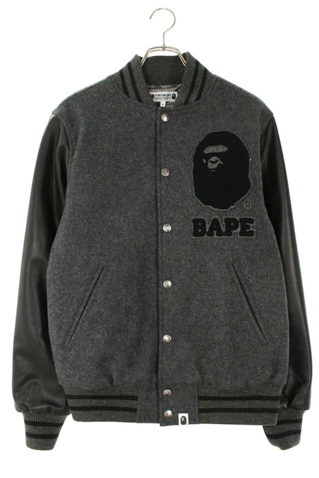 アベイシングエイプ  アンディフィーテッド サイズ:M ロゴパッチウールスタジアムジャケットブルゾン 中古 BS99