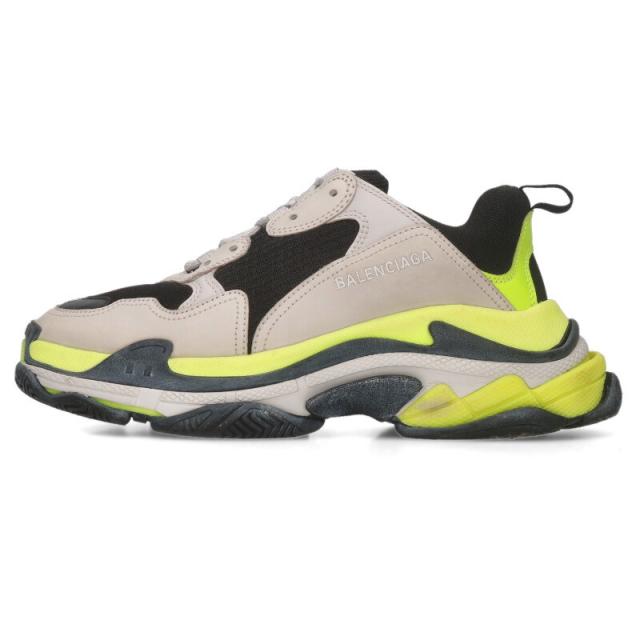バレンシアガ サイズ:42  TRIPLE S トリプルエススニーカー 中古 BS99