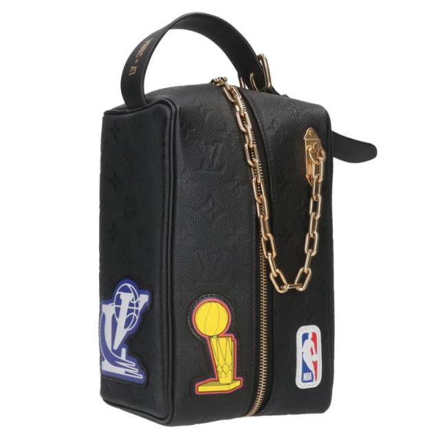 ルイヴィトン   M58515 クローク・ドップキット ×NBA モノグラムエンボスハンドバッグ 中古 SB01