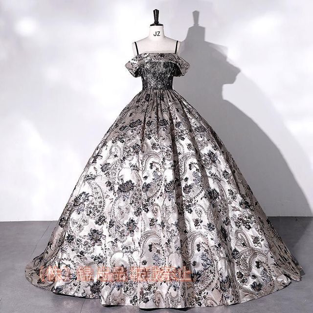 カラードレスロングドレス演奏会イブニングドレスプリンセスラインステージ舞台衣装発表会コンサート結婚式株式会社錦前撮り大人花柄ブロンズ色バロック風