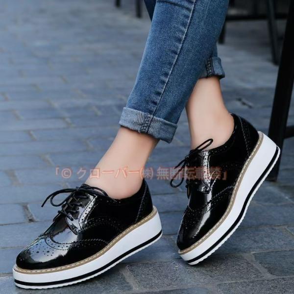 プラットフォームシューズ 厚底 ローファー レースアップ エナメル パンチングレザー 靴紐 クローバー株式会社 編み上げ ボリュームヒール 大人カジュアル レディー