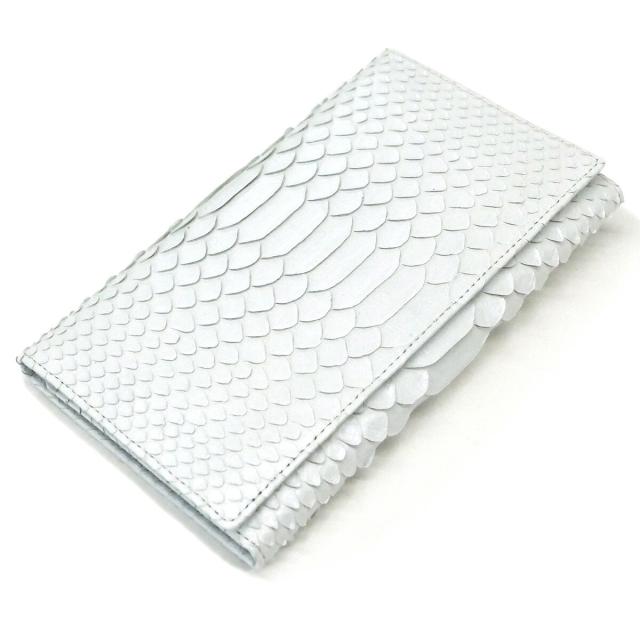 三つ折り財布 長財布 マチなし 薄型 ファスナー収納 パスポート 本革 ヘビ革 蛇革 パイソン革 マット ホワイト