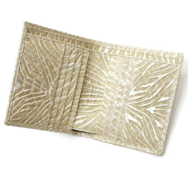 蛇革財布 財布 二つ折り財布 折り財布 無双仕様 小銭入れ無し カード収納 メンズ財布 パイソン革 蛇革 サイフ さいふ 札入れ 本革財布 日本製 ウェーブ風型押し仕上げ ベージュ