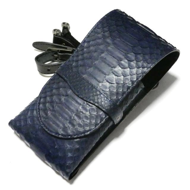 シザーケース シザーバック 美容師 トリマー 花屋 ベルト 革 ４丁 カバーあり ２WAY スリムタイプ スタイリスト アシスタント 美容 美容師 理容 理容師 / 本革 パイソン ダイヤモンドパイソン 藍染