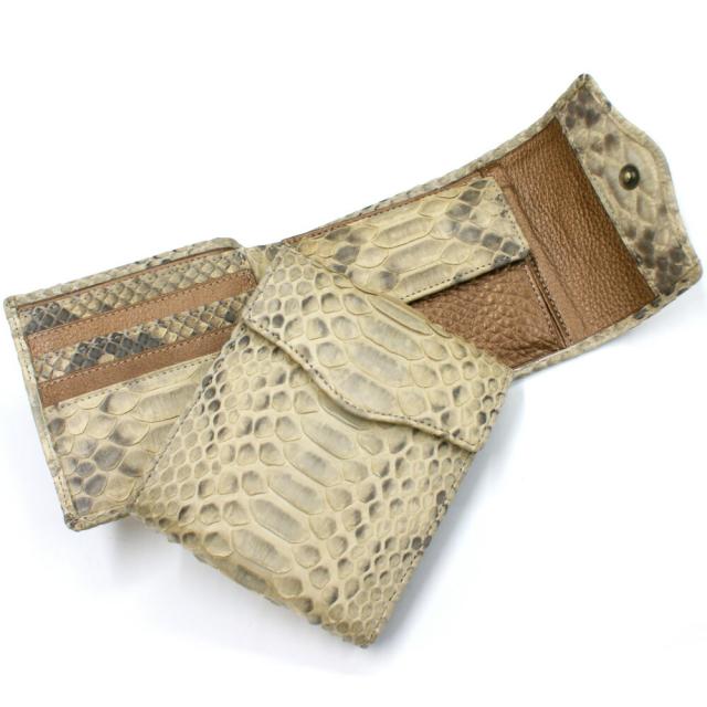 パイソン 財布 二つ折り財布 折り財布 革財布 札入れ 本革財布 蛇 ヘビ 革 牛革 かぶせホック付き 小銭入れ有り カード収納 日本製 マット ベージュ