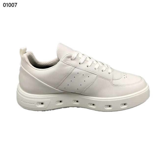 在庫1点限り EU39(24.5cm)  エコー レディース STREET 720 W スニーカー 靴 シューズ 本革 レザー GORE-TEX ゴアテックス 雨晴兼用 透湿 防水 シンプル ホワイト 白 送料無料 ECCO 209713