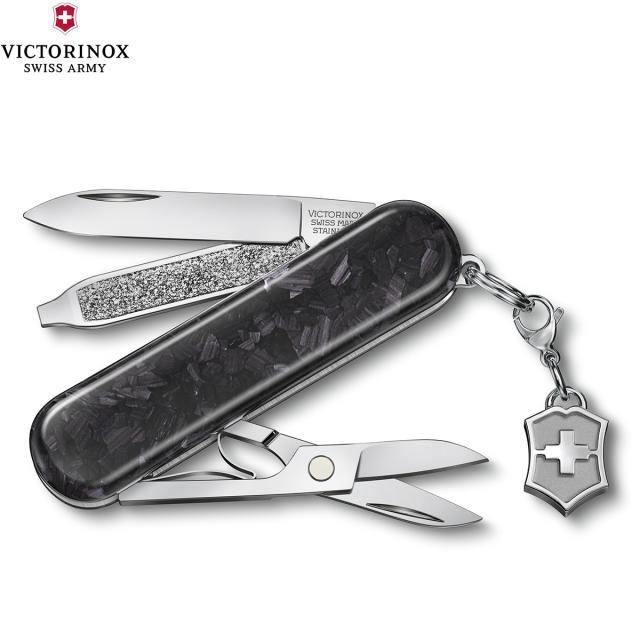 ビクトリノックス VICTORINOX クラシック SD ブリリアント カーボン ナイフ マルチツール サバイバルナイフ アウトドア キャンプ 0.6221.90