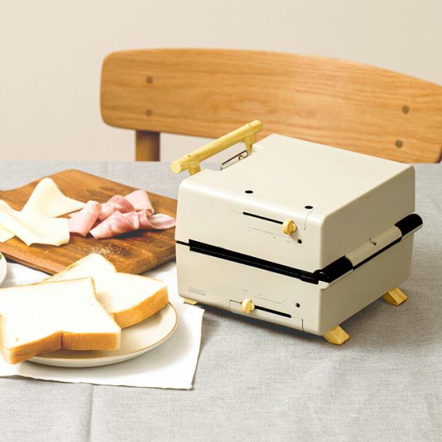 プリズメイト PRISMATE グリルホットサンドメーカー 3種のプレートと楽しく使えるレシピブック付   (ライトベージュ)  ホットプレート たこ焼き器 プレスサンドメーカー 両面焼き キッチン家電 PR-SK033-LB