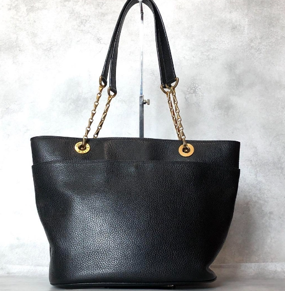 CELINE ゴールドチェーン ショルダーバッグ グレインドカーフスキン 黒