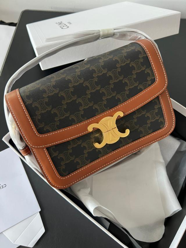 CELINE／トリオンフ／フラップ ショルダーバッグ