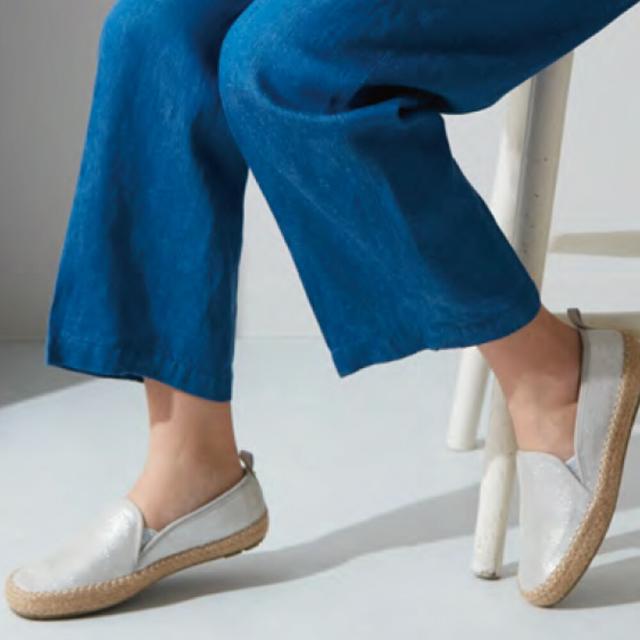 エミュー EMU W 11964 GUM LLIC （レディース）カラー：シルバー  スエードレザー スリッポン フラットシューズ 「靴」