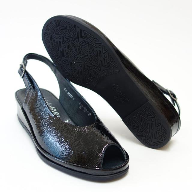 【SALE】 足をやさしく包み込む快適シューズ Semler セムラー 2112 ブラックエナメル 足裏が気持ち良いドイツ製フットベッドサンダル 「靴」