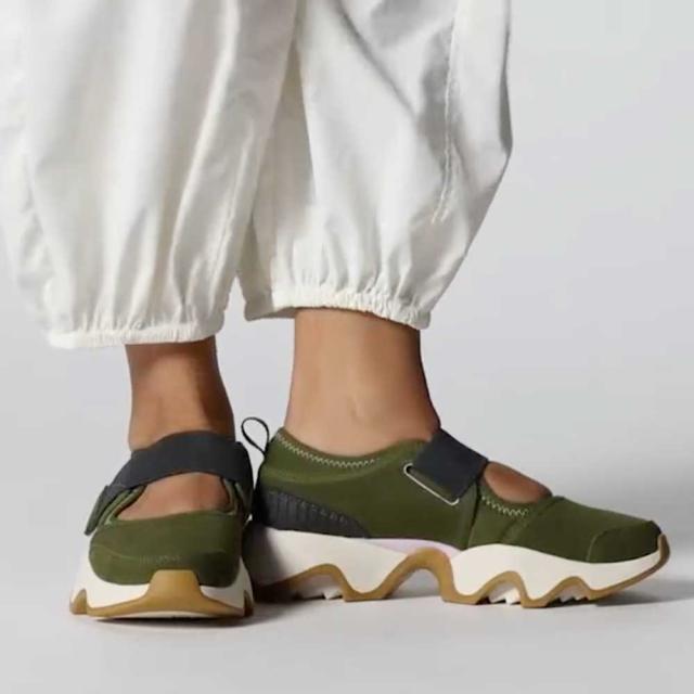 ソレル SOREL NL5107（レディース） キネティックインパクト2 メリージェーン：Utility Green Gum (355)   スエード&ストレッチ スリッポン シューズ「靴」