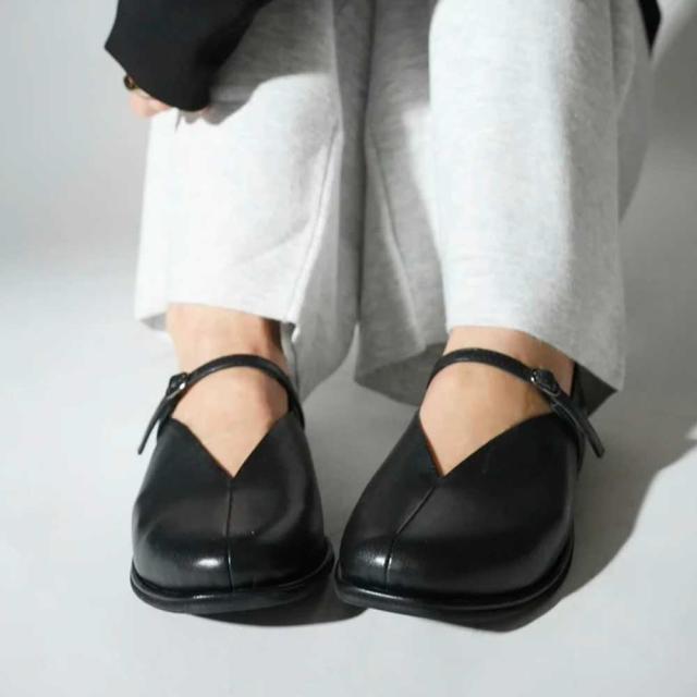 【SALE】 ユーコ イマニシ yuko imanishi +  751112 RICO ブラック 上質レザー 甲ストラップ カッターシューズ 「靴」